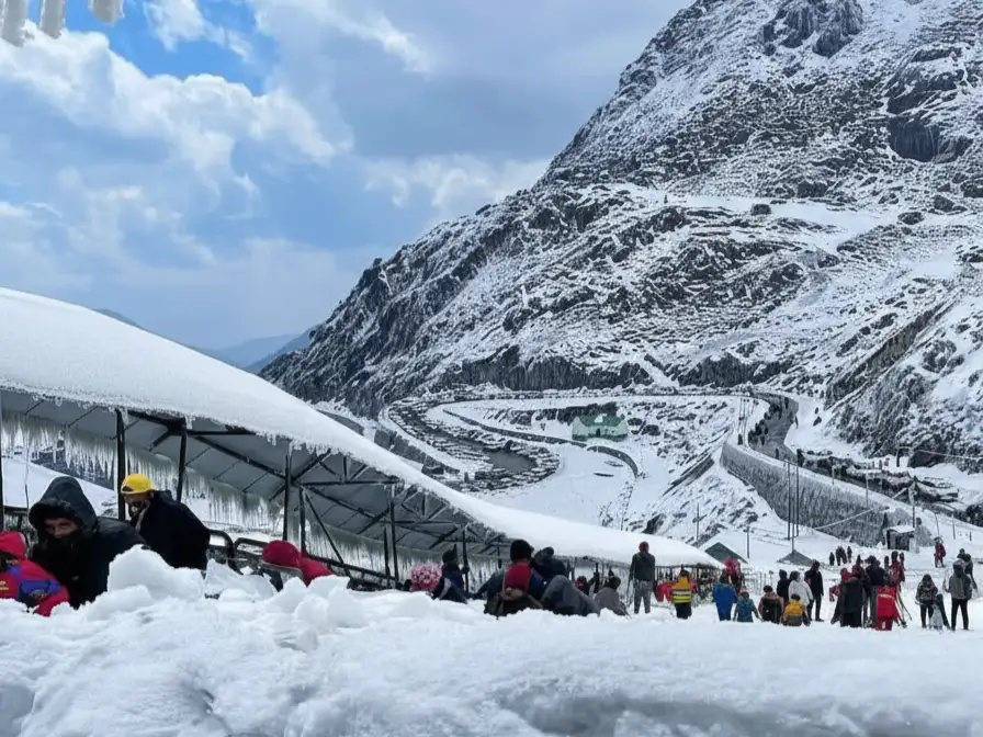 Sikkim & Darjeeling Winter Tour – 6 Days of Snowy Bliss