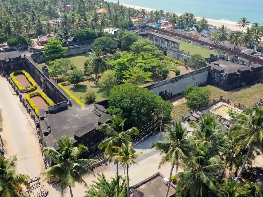 Anjuthengu Fort Kerala History Guide | Chal Banjare