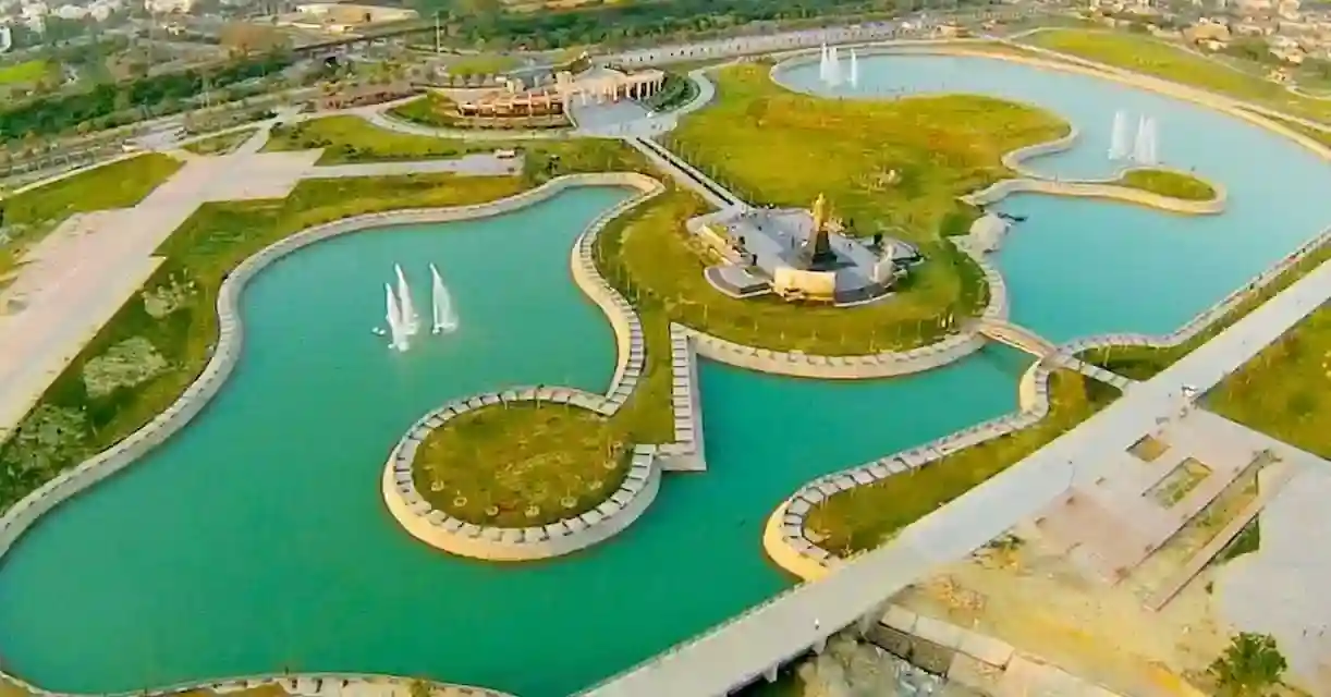 Janeshwar Mishra Park Lucknow – Asia’s Largest Public Park | Chal Banjare
