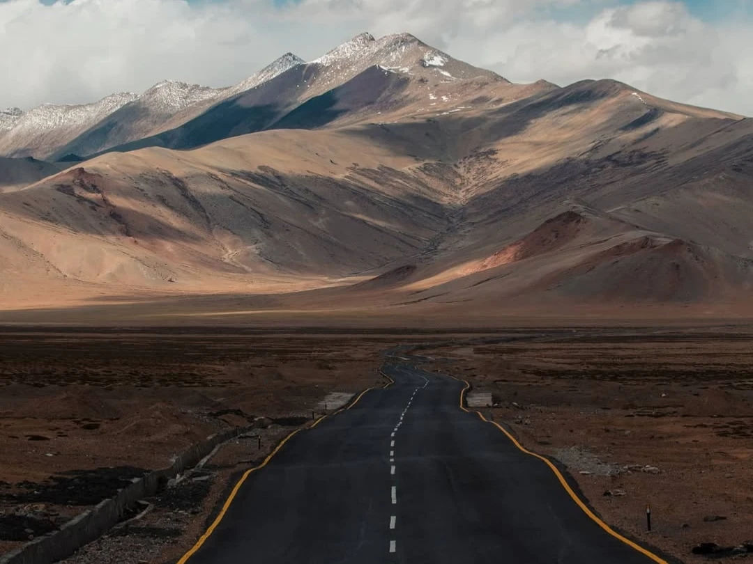 More Plains – High-Altitude Plateau on Manali-Leh Highway