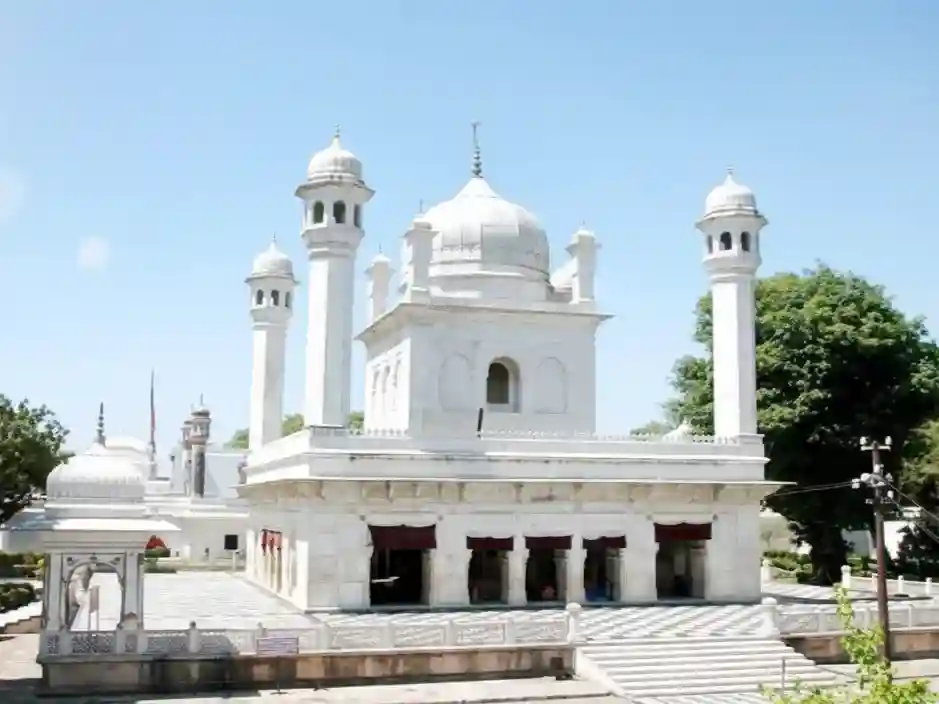 Shree Guru Ram Rai Darbar Sahib Dehradun Guide 2026 | Timings, History ...